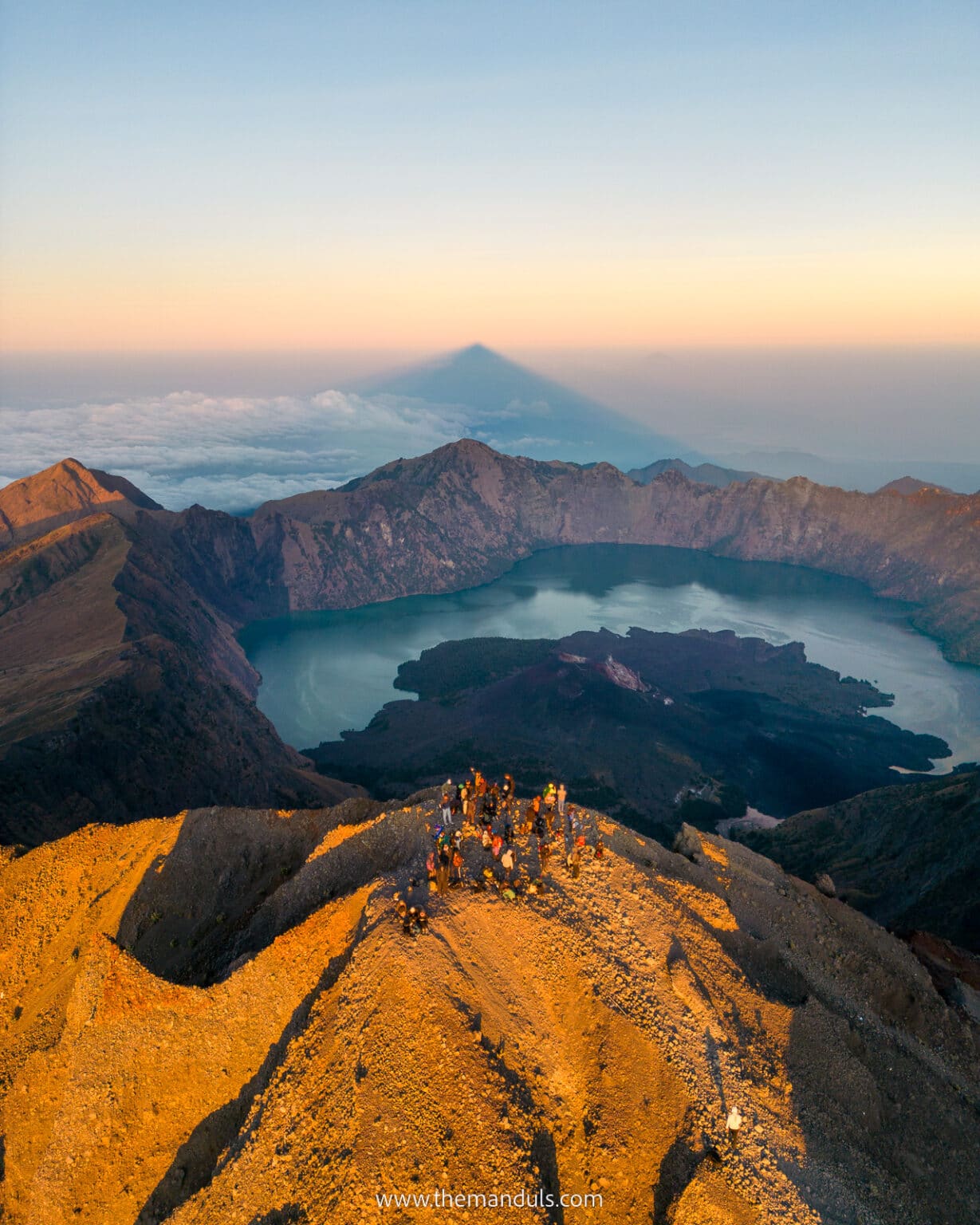 Ultimate Guide to Mount Rinjani Trek - What To Expect