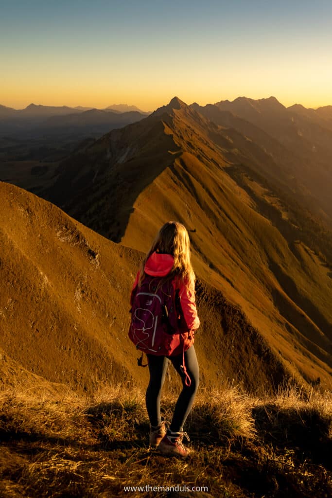 120 Encouraging Solo Travel Quotes for Lone Travelers