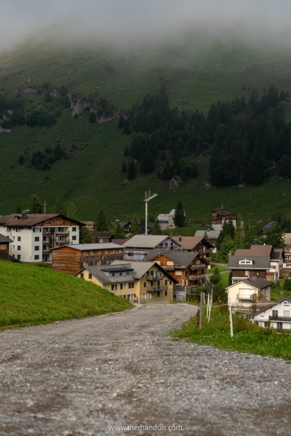 Stoos Ridge Hike - Klingenstock to Fronalpstcok
