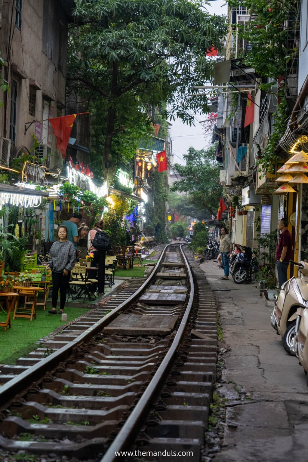 Hanoi Train Street Guide 2026: How to Visit & Train Times