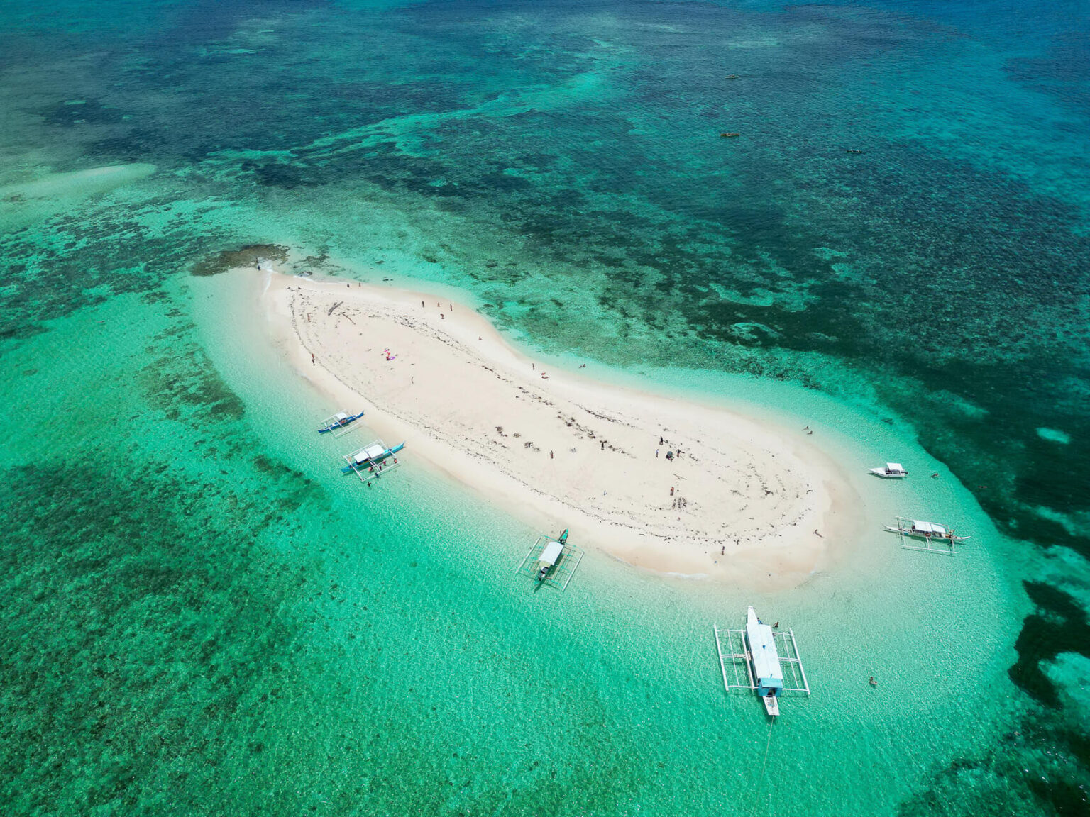 16 Best Things to do in Siargao: Travel Guide + Extra Tips