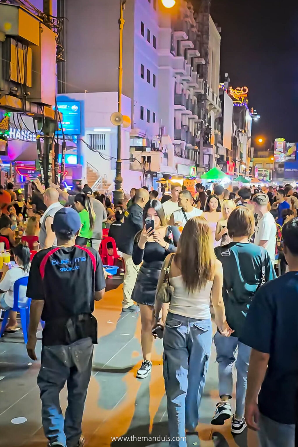 8 Best Things To Do On Khao San Road: Day & Night
