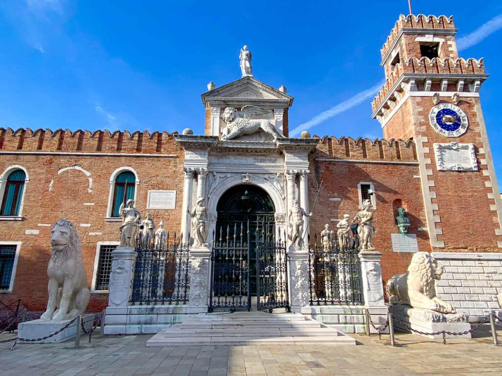 Parking in Venice 2026: Where to Park, Costs & Tips